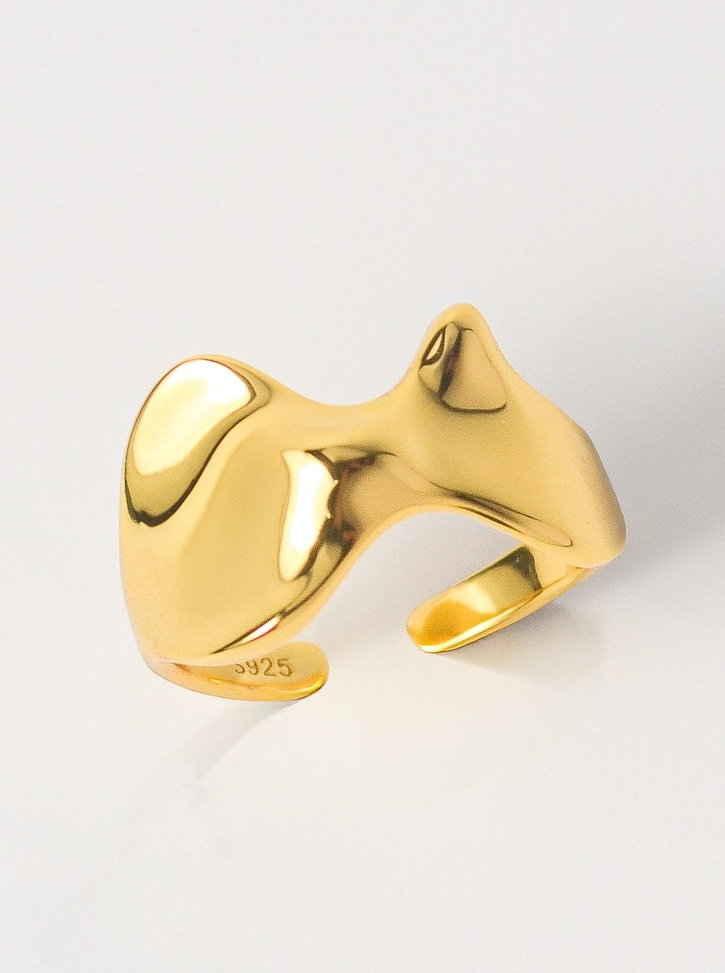 Fluid Ring – Zynnia